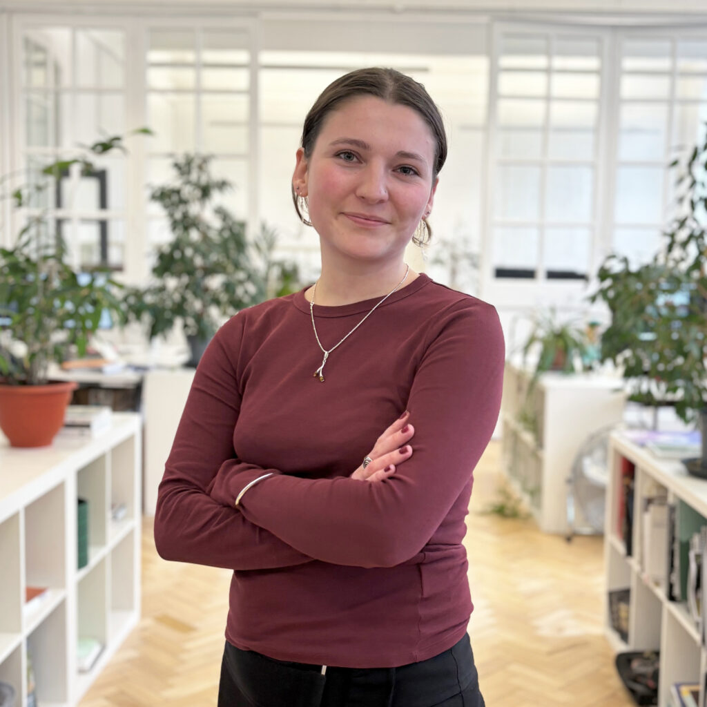 Josie Pearson | fabrik